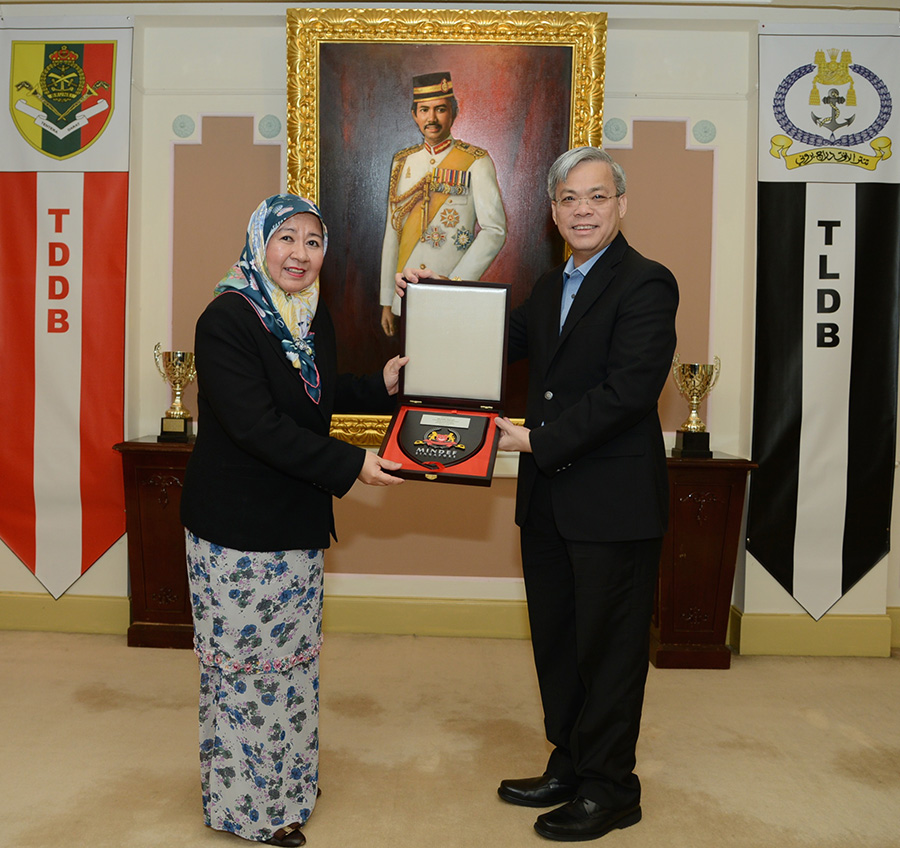 News - 5TH BRUNEI - SINGAPORE DEFENCE POLICY DIALOGUE...